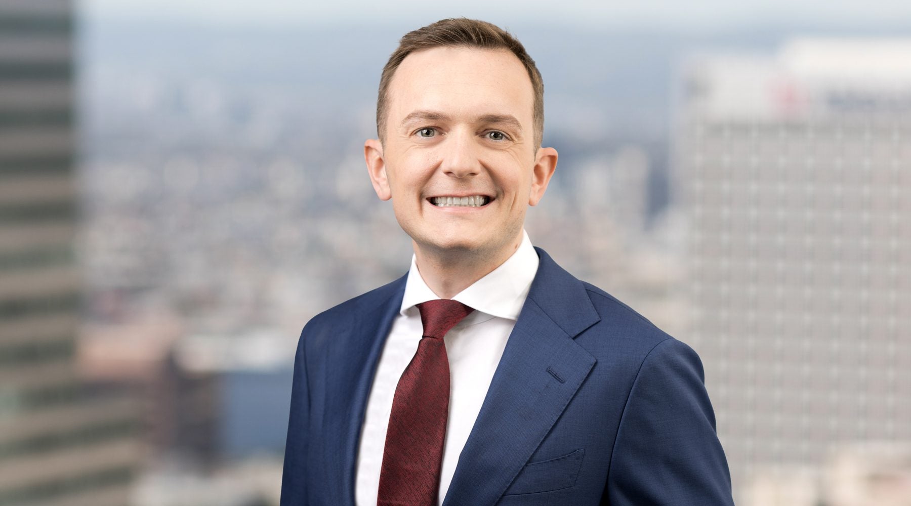 Kyle A. Groves - Munger Tolles & Olson LLP